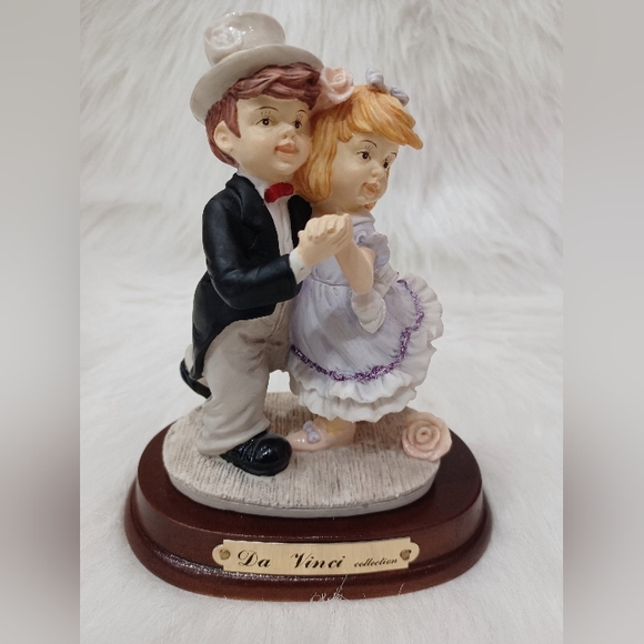 Da Vinci | Art | Vintage Da Vinci Collection Girl And Boy Dancing ...